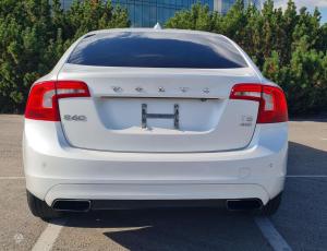 Balts Volvo S60 2014 Šauļi, ar dzinēja tilpumu 2.50 L un nobraukumu 214 tūkst. km par 9600 €, foto 14 vietnē AUTOMOTO.COM.LV