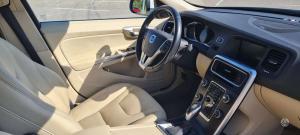 Balts Volvo S60 2014 Šauļi, ar dzinēja tilpumu 2.50 L un nobraukumu 214 tūkst. km par 9600 €, foto 28 vietnē AUTOMOTO.COM.LV