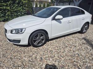 Balts Volvo S60 2014 Jonava, ar dzinēja tilpumu 2.50 L un nobraukumu 142 tūkst. km par 9500 €, foto 6 vietnē AUTOMOTO.COM.LV