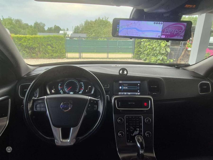 Balts Volvo S60 2014 Jonava, ar dzinēja tilpumu 2.50 L un nobraukumu 142 tūkst. km par 9500 €, foto 7 vietnē AUTOMOTO.COM.LV
