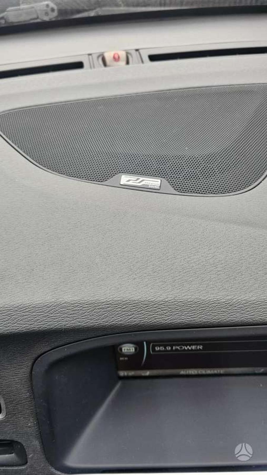 Balts Volvo S60 2014 Elektrėnai, ar dzinēja tilpumu 1.97 L un nobraukumu 106 tūkst. km par 8999 €, foto 13 vietnē AUTOMOTO.COM.LV
