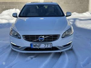 White Volvo S60 2015 in Vilnius, with an engine capacity of 2.00 L and mileage of 191 thousand km for 8500 €, photo  on AUTOMOTO.COM.LV