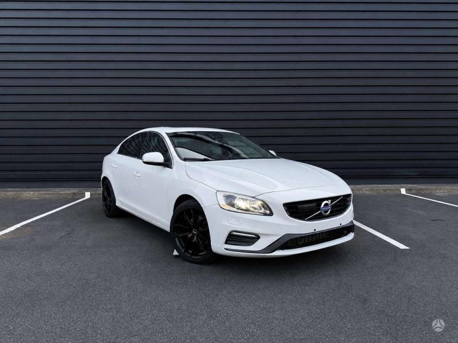 Balts Volvo S60 2015 Alīta, ar dzinēja tilpumu 1.97 L un nobraukumu 322 tūkst. km par 10700 €, foto 1 vietnē AUTOMOTO.COM.LV