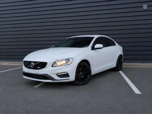 Белый Вольво С60 2015 в Алитус, объемом двигателя 1.97 л и пробегом 322 тыс. км за 10700 €, фото 2 на AUTOMOTO.COM.LV