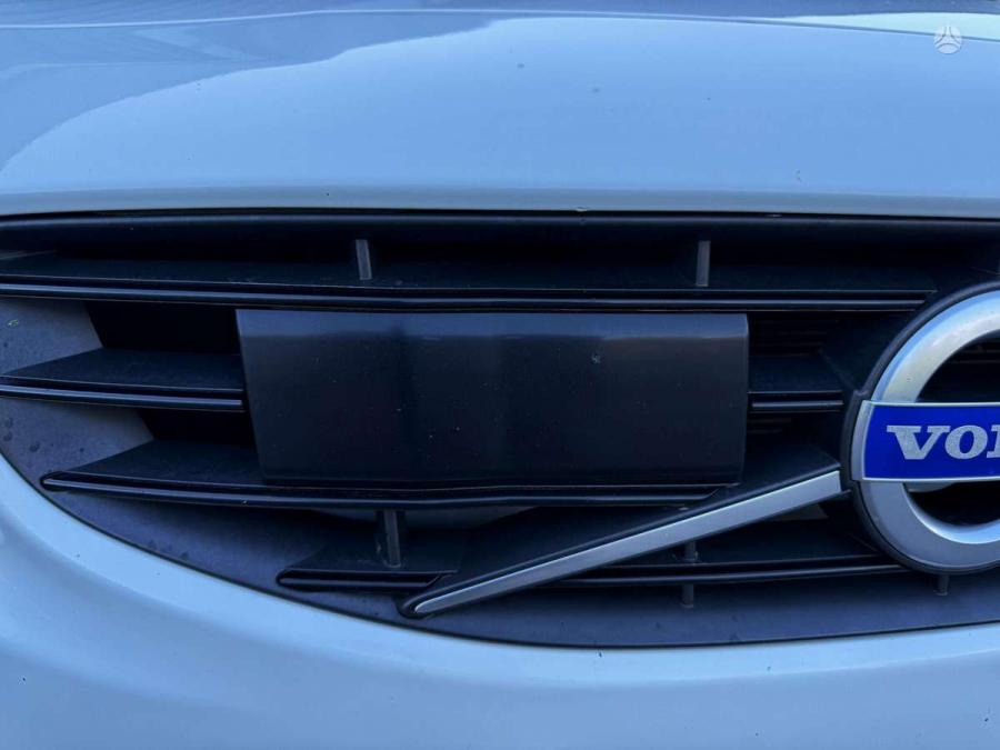 Balts Volvo S60 2015 Alīta, ar dzinēja tilpumu 1.97 L un nobraukumu 322 tūkst. km par 10700 €, foto 7 vietnē AUTOMOTO.COM.LV
