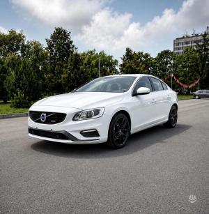 Balts Volvo S60 2015 Alīta, ar dzinēja tilpumu 1.97 L un nobraukumu 322 tūkst. km par 9000 €, foto 3 vietnē AUTOMOTO.COM.LV