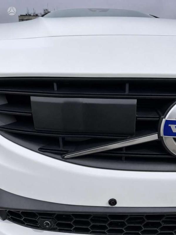 Balts Volvo S60 2015 Alīta, ar dzinēja tilpumu 1.97 L un nobraukumu 322 tūkst. km par 9000 €, foto 8 vietnē AUTOMOTO.COM.LV