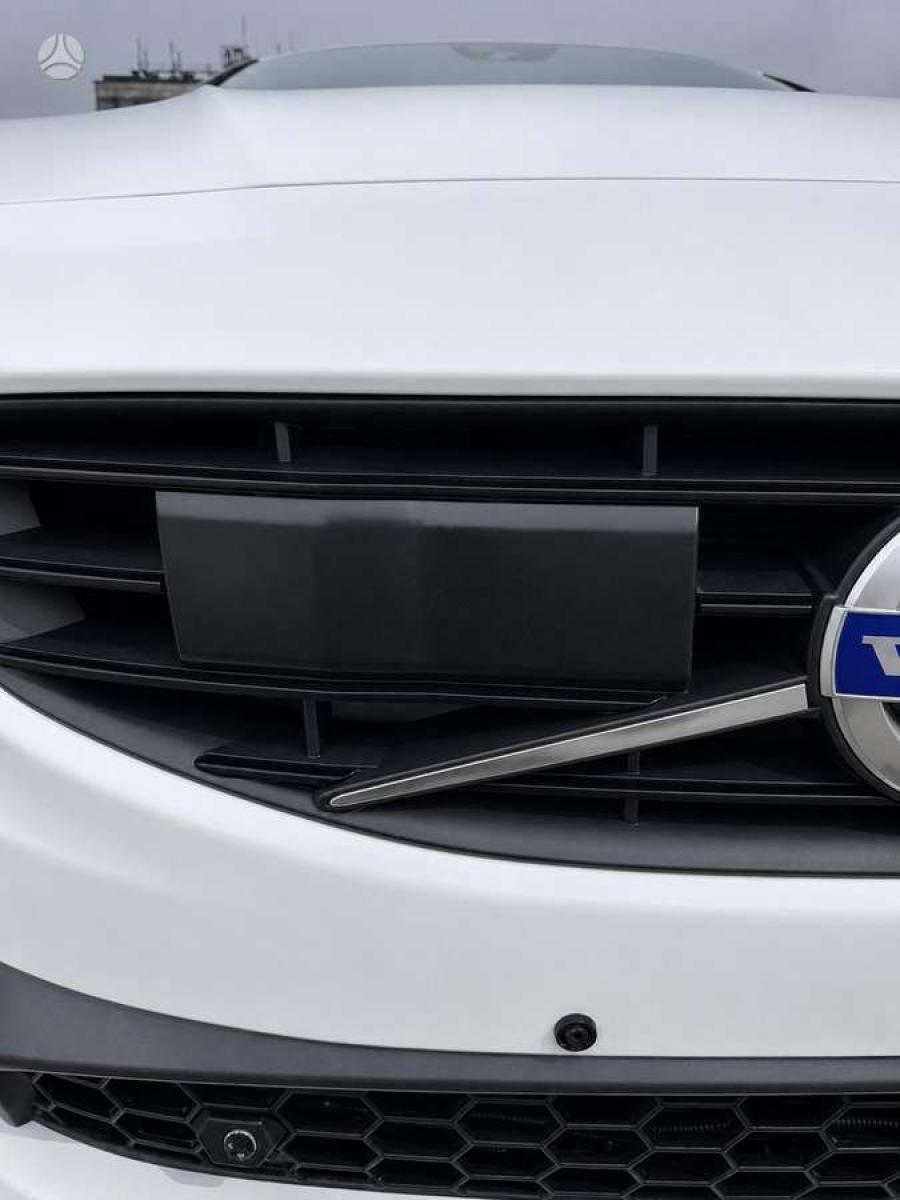 Balts Volvo S60 2015 Alīta, ar dzinēja tilpumu 1.97 L un nobraukumu 322 tūkst. km par 9000 €, foto 9 vietnē AUTOMOTO.COM.LV