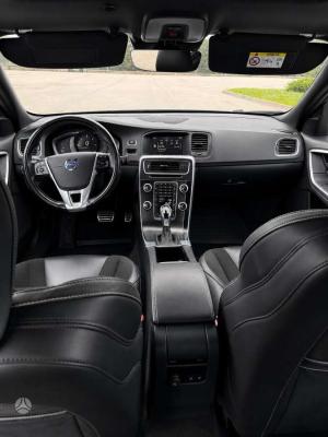Balts Volvo S60 2015 Alīta, ar dzinēja tilpumu 1.97 L un nobraukumu 322 tūkst. km par 9000 €, foto 14 vietnē AUTOMOTO.COM.LV