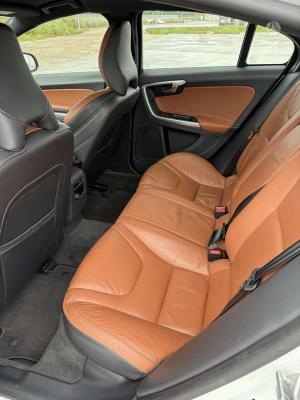 Balts Volvo S60 2015 Klaipėda, ar dzinēja tilpumu 1.97 L un nobraukumu 173 tūkst. km par 8900 €, foto 12 vietnē AUTOMOTO.COM.LV