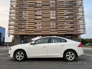 White Volvo S60 2015 in Tallinn, with an engine capacity of 1.60 L and mileage of 142 thousand km for 13000 €, photo  on AUTOMOTO.COM.LV