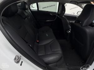 Balts Volvo S60 2016 Avižieniai, ar dzinēja tilpumu 2.00 L un nobraukumu 200 tūkst. km par 10900 €, foto 11 vietnē AUTOMOTO.COM.LV