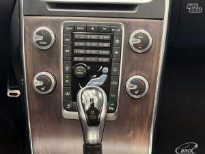 Balts Volvo S60 2016 Avižieniai, ar dzinēja tilpumu 2.00 L un nobraukumu 200 tūkst. km par 10900 €, foto 17 vietnē AUTOMOTO.COM.LV