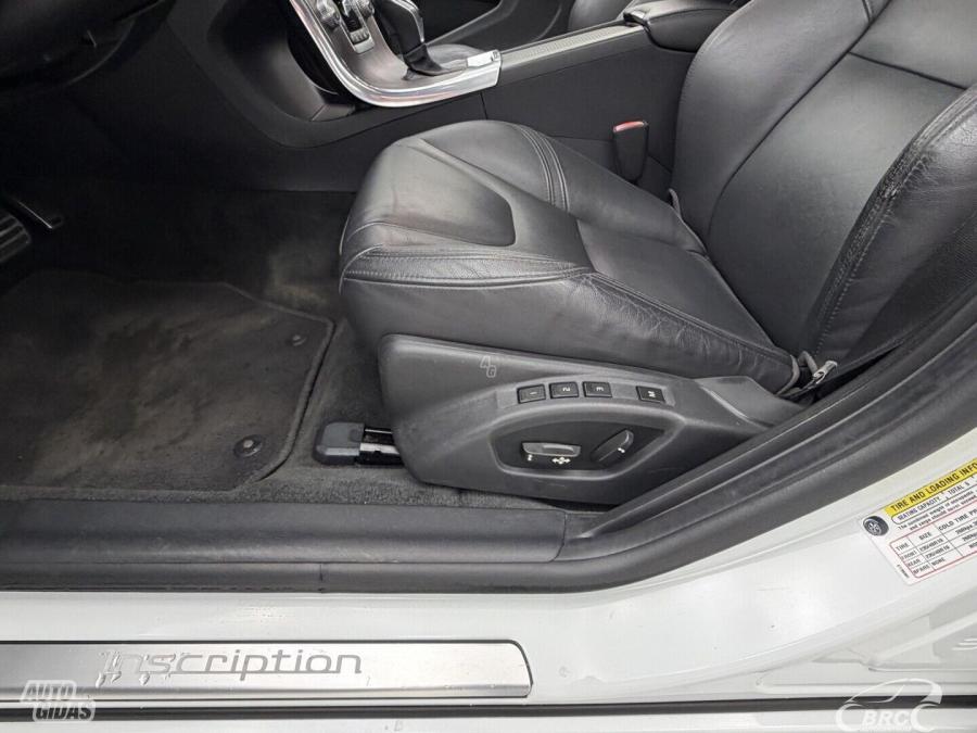Balts Volvo S60 2016 Avižieniai, ar dzinēja tilpumu 2.00 L un nobraukumu 200 tūkst. km par 10900 €, foto 22 vietnē AUTOMOTO.COM.LV
