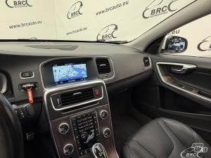 Balts Volvo S60 2016 Avižieniai, ar dzinēja tilpumu 2.00 L un nobraukumu 200 tūkst. km par 10900 €, foto 27 vietnē AUTOMOTO.COM.LV