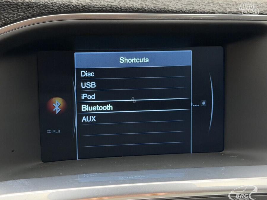 Balts Volvo S60 2016 Avižieniai, ar dzinēja tilpumu 2.00 L un nobraukumu 200 tūkst. km par 10900 €, foto 37 vietnē AUTOMOTO.COM.LV
