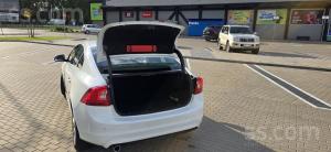 White Volvo S60 2016 in Riga, with an engine capacity of 2.00 L and mileage of 192 thousand km for 9000 €, photo 9 on AUTOMOTO.COM.LV