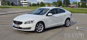 White Volvo S60 2016 in Riga, with an engine capacity of 2.00 L and mileage of 192 thousand km for 9000 €, photo 12 on AUTOMOTO.COM.LV