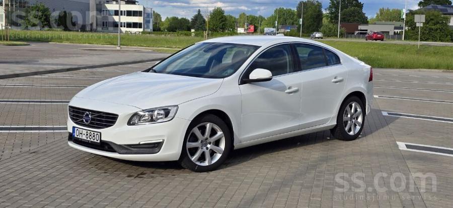 White Volvo S60 2016 in Riga, with an engine capacity of 2.00 L and mileage of 192 thousand km for 9000 €, photo 12 on AUTOMOTO.COM.LV