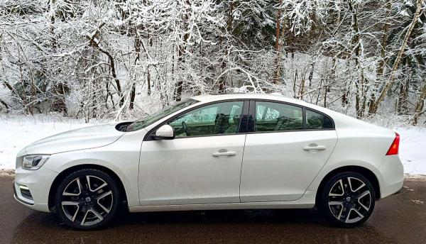 Balts Volvo S60 2017 Viļņa, ar dzinēja tilpumu 1.97 L un nobraukumu 139 tūkst. km par 11900 €, foto 5 vietnē AUTOMOTO.COM.LV