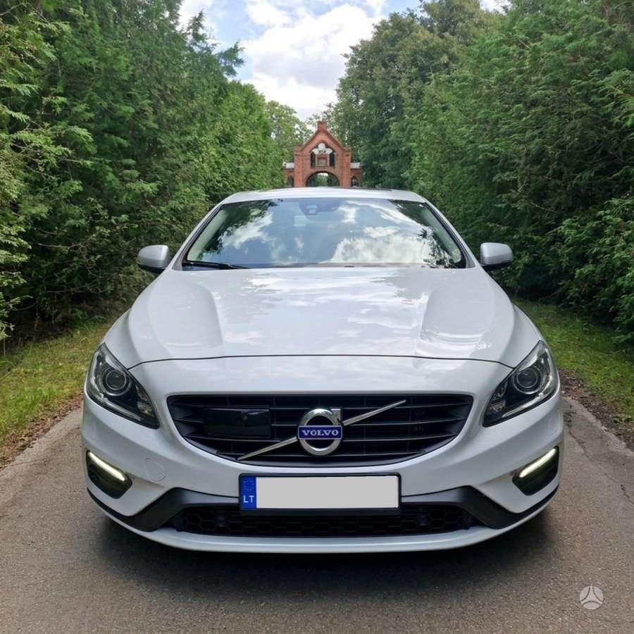 White Volvo S60 2017 in Vilnius, with an engine capacity of 1.97 L and mileage of 150 thousand km for 10500 €, photo 9 on AUTOMOTO.COM.LV