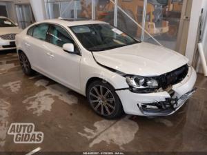 Balts Volvo S60 2018 Viļņa, ar dzinēja tilpumu 2.00 L un nobraukumu 36 tūkst. km par 6500 €, foto  vietnē AUTOMOTO.COM.LV