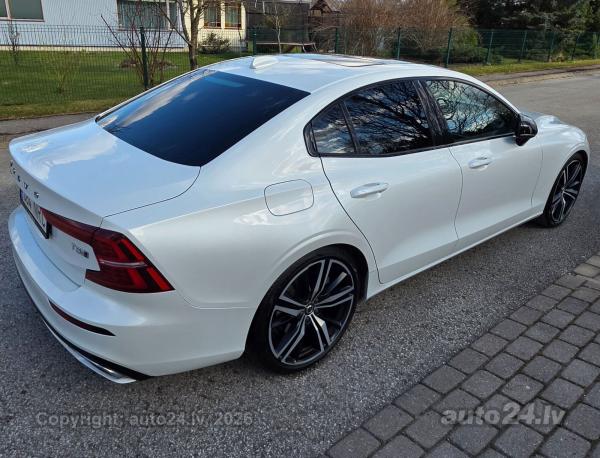 Balts Volvo S60 2019 Tallina, ar dzinēja tilpumu 2.00 L un nobraukumu 177 tūkst. km par 22900 €, foto 3 vietnē AUTOMOTO.COM.LV