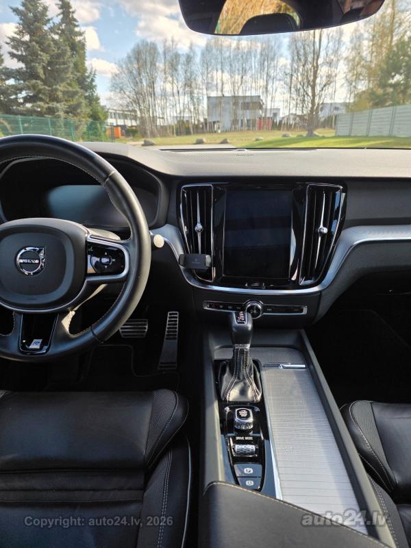 Balts Volvo S60 2019 Tallina, ar dzinēja tilpumu 2.00 L un nobraukumu 177 tūkst. km par 22900 €, foto 8 vietnē AUTOMOTO.COM.LV