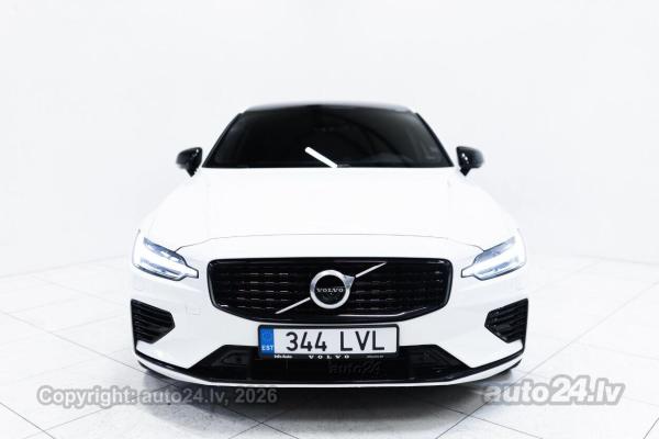 White Volvo S60 2020 in Tallinn, with an engine capacity of 2.00 L and mileage of 66 thousand km for 31800 €, photo 2 on AUTOMOTO.COM.LV