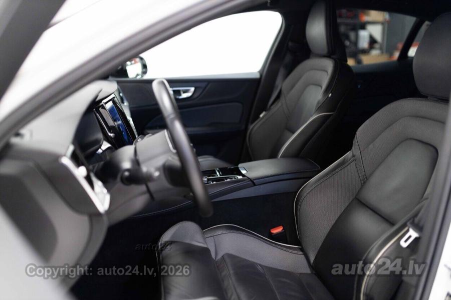 Balts Volvo S60 2020 Tallina, ar dzinēja tilpumu 2.00 L un nobraukumu 66 tūkst. km par 31800 €, foto 13 vietnē AUTOMOTO.COM.LV