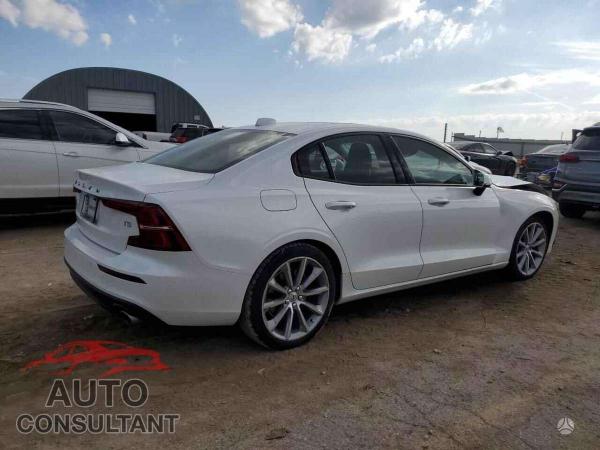 White Volvo S60 2020 in Klaipeda, with an engine capacity of 2.00 L and mileage of 44 thousand km for 12850 €, photo 7 on AUTOMOTO.COM.LV
