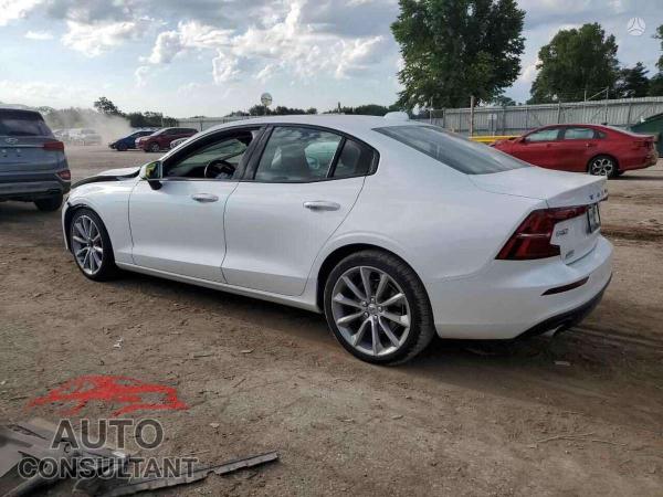 White Volvo S60 2020 in Klaipeda, with an engine capacity of 2.00 L and mileage of 44 thousand km for 12850 €, photo 8 on AUTOMOTO.COM.LV