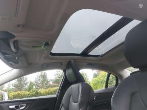 White Volvo S60 2020 in Klaipeda, with an engine capacity of 2.00 L and mileage of 76 thousand km for 20800 €, photo 26 on AUTOMOTO.COM.LV