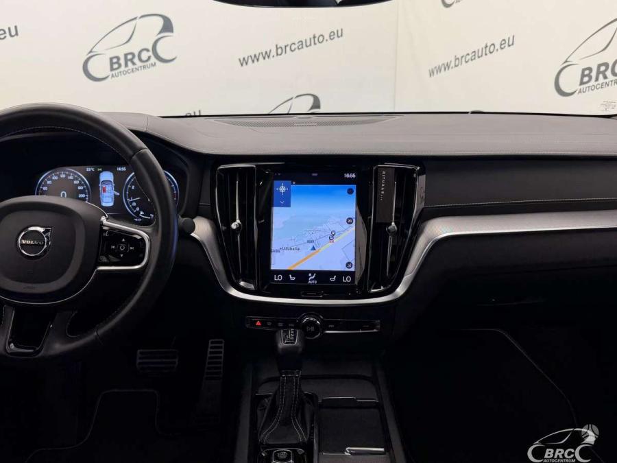 White Volvo S60 2020 in Vilnius, with an engine capacity of 1.97 L and mileage of 118 thousand km for 20500 €, photo 5 on AUTOMOTO.COM.LV