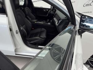 White Volvo S60 2020 in Vilnius, with an engine capacity of 1.97 L and mileage of 118 thousand km for 20500 €, photo 11 on AUTOMOTO.COM.LV