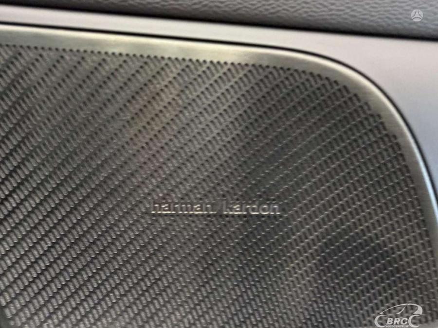 White Volvo S60 2020 in Vilnius, with an engine capacity of 1.97 L and mileage of 118 thousand km for 20500 €, photo 13 on AUTOMOTO.COM.LV