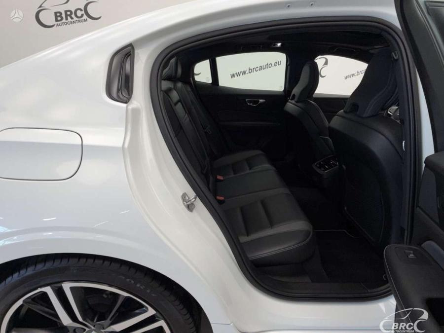White Volvo S60 2020 in Vilnius, with an engine capacity of 1.97 L and mileage of 118 thousand km for 20500 €, photo 14 on AUTOMOTO.COM.LV