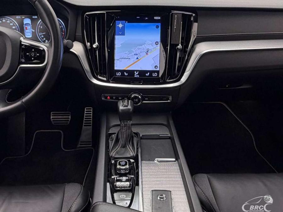White Volvo S60 2020 in Vilnius, with an engine capacity of 1.97 L and mileage of 118 thousand km for 20500 €, photo 19 on AUTOMOTO.COM.LV
