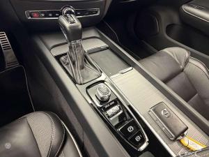 White Volvo S60 2020 in Vilnius, with an engine capacity of 1.97 L and mileage of 118 thousand km for 20500 €, photo 29 on AUTOMOTO.COM.LV
