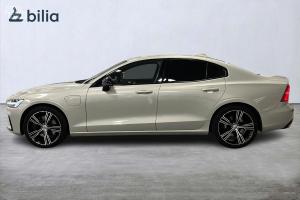 Balts Volvo S60 2022 Kauņa, ar dzinēja tilpumu 0.00 L un nobraukumu 95 tūkst. km par 37169 €, foto 3 vietnē AUTOMOTO.COM.LV