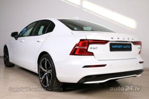 Balts Volvo S60 2023 Tallina, ar dzinēja tilpumu 2.00 L un nobraukumu 28 tūkst. km par 39990 €, foto 5 vietnē AUTOMOTO.COM.LV