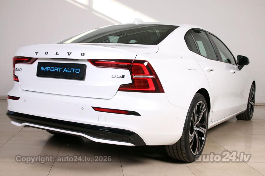 Balts Volvo S60 2023 Tallina, ar dzinēja tilpumu 2.00 L un nobraukumu 28 tūkst. km par 39990 €, foto 8 vietnē AUTOMOTO.COM.LV