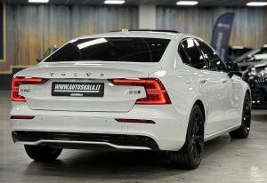 White Volvo S60 2023 in Klaipeda, with an engine capacity of 1.97 L and mileage of 42 thousand km for 24000 €, photo 23 on AUTOMOTO.COM.LV