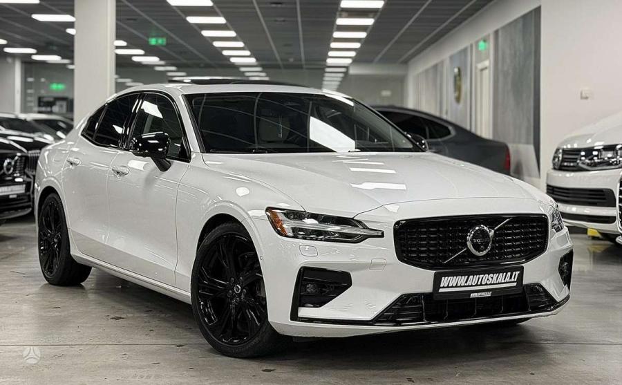 White Volvo S60 2023 in Klaipeda, with an engine capacity of 1.97 L and mileage of 42 thousand km for 24000 €, photo 25 on AUTOMOTO.COM.LV