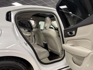 White Volvo S60 2023 in Klaipeda, with an engine capacity of 1.97 L and mileage of 42 thousand km for 24000 €, photo 27 on AUTOMOTO.COM.LV