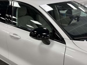 White Volvo S60 2023 in Klaipeda, with an engine capacity of 1.97 L and mileage of 42 thousand km for 24000 €, photo 33 on AUTOMOTO.COM.LV