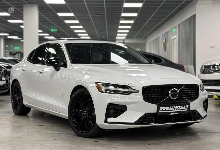 White Volvo S60 2023 in Klaipeda, with an engine capacity of 1.97 L and mileage of 42 thousand km for 24000 €, photo 35 on AUTOMOTO.COM.LV