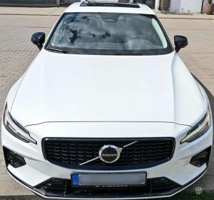 Белый Вольво С60 2025 в Клайпеда, объемом двигателя 1.97 л и пробегом 24 тыс. км за 26500 €, фото 4 на AUTOMOTO.COM.LV