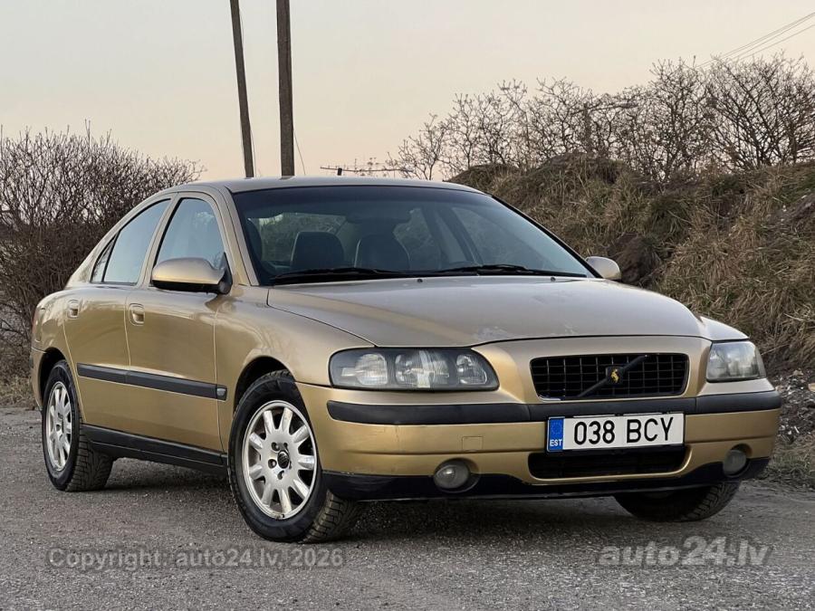 Dzeltens Volvo S60 2001 Tallina, ar dzinēja tilpumu 2.40 L un nobraukumu 295 tūkst. km par 1690 €, foto 3 vietnē AUTOMOTO.COM.LV