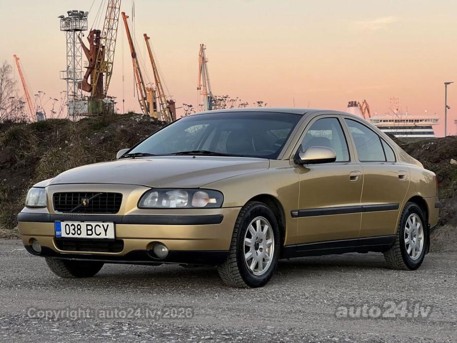 Dzeltens Volvo S60 2001 Tallina, ar dzinēja tilpumu 2.40 L un nobraukumu 295 tūkst. km par 1690 €, foto 7 vietnē AUTOMOTO.COM.LV